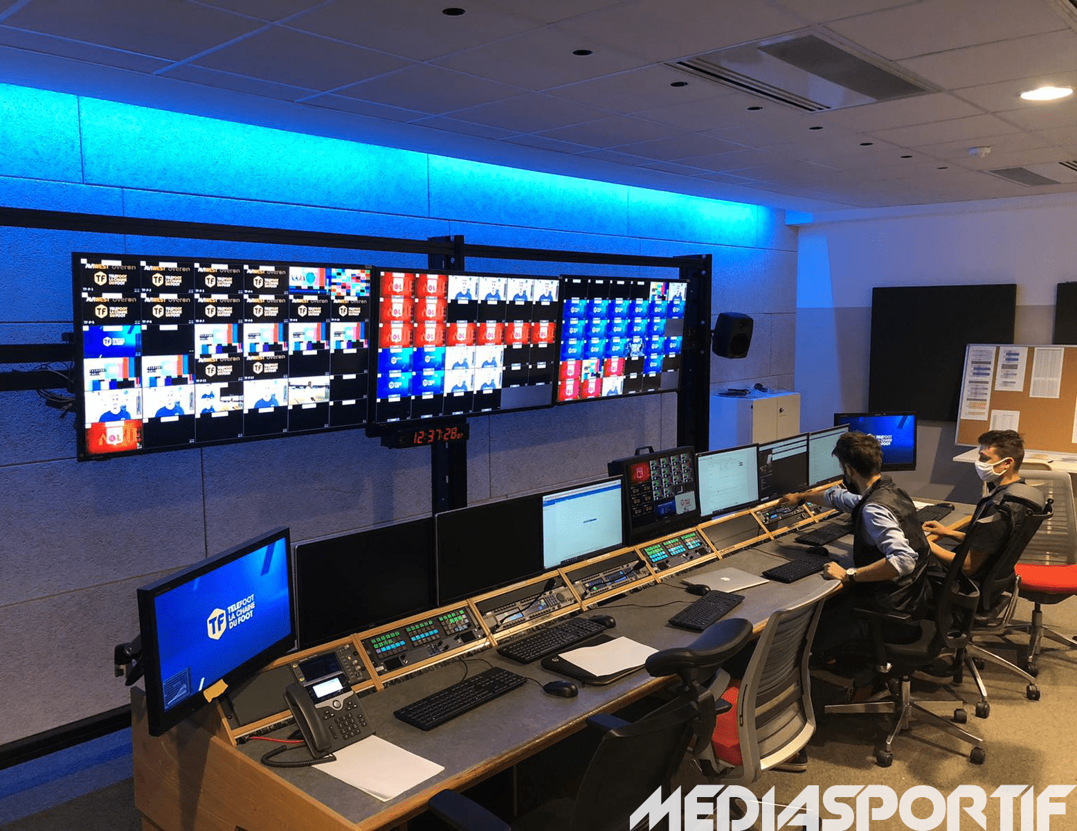 EN IMAGES | Téléfoot dévoile ses locaux, avec ses deux plateaux et ses ...